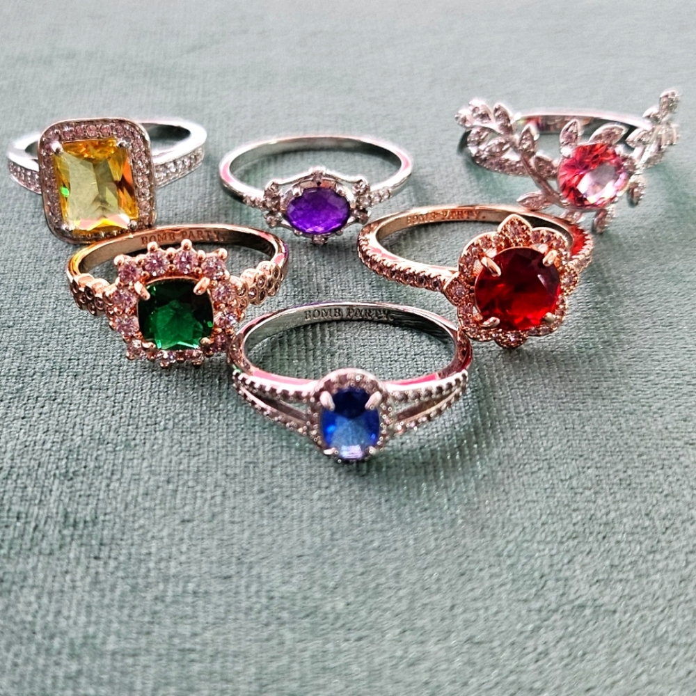 Lot Of 6 ~ Size 10 Bomb Party Rings - Gem